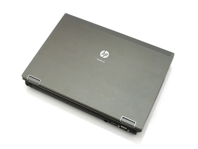 HP Mobile Workstation 8440w-378TX ซีพียู Intel Core i7-640M / Quadro FX ...