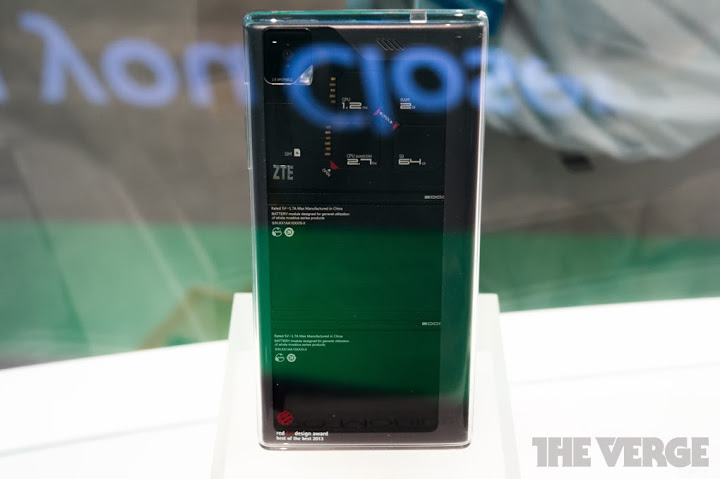 ZTE โชว์ต้นแบบสมาร์ทโฟนที่สามารถปรับเปลี่ยนสเปกภายในเองได้ตามต้องการ ...