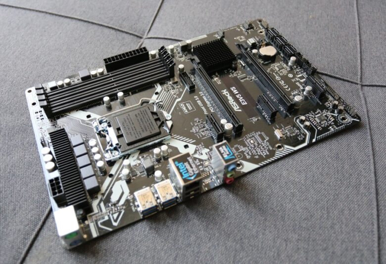 [Preview] ASRock E3V5 WS เมนบอร์ดเพื่อมืออาชีพ รองรับ Intel Xeon และ ...