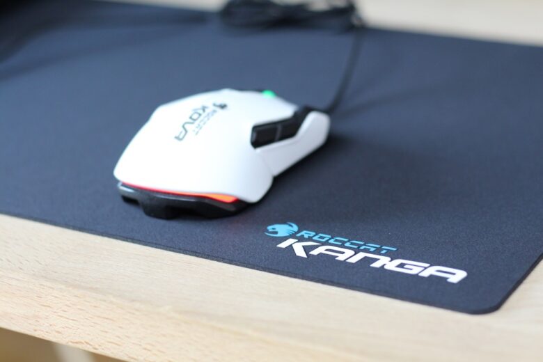 [Gaming gear] Roccat Kanga XXL-Wide เลื่อนเมาส์ฉับไว ยิงได้แม่นยำ เพื่อ ...