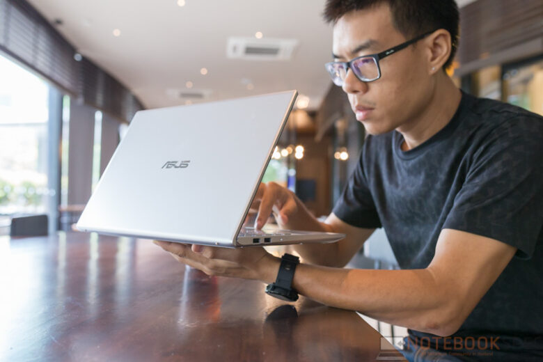 Review - ASUS VivoBook 15 X512FL สเปก i5-8265U + MX250 + RAM 8GB + SSD ...