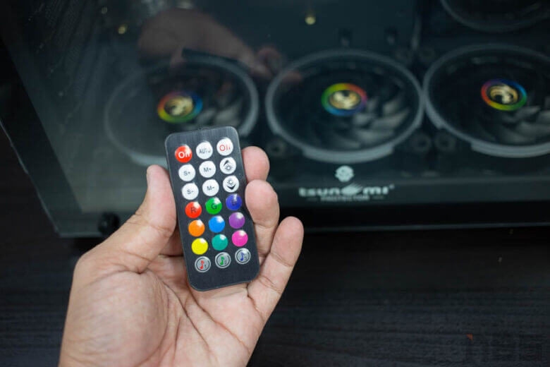 Review - Tsunami Protector Vision ตู้ปลา แต่งคอม - Notebookspec