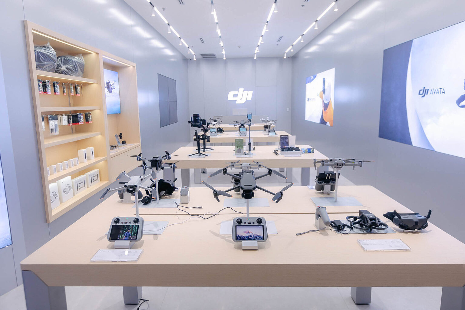 เปิดตัว DJI Experience Store สาขาแฟชั่นไอส์แลนด์