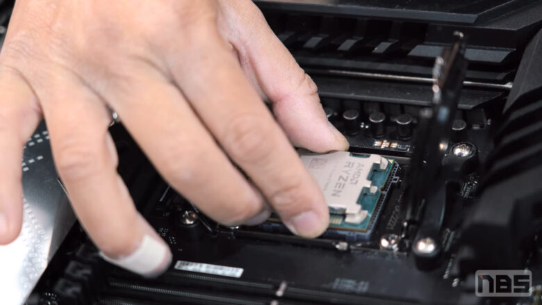 คอมประกอบ 10000 เล่นเกมออนไลน์ ราคาถูก 2023 ทำงาน ดูหนัง อัพเกรดได้ - Notebookspec