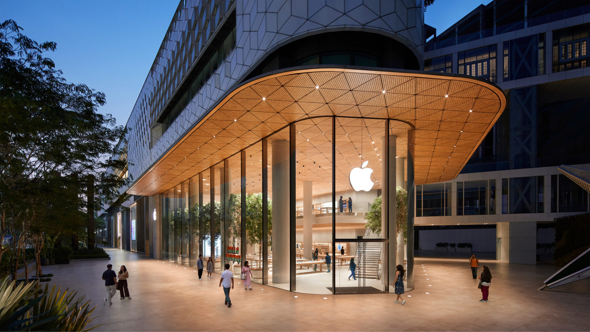 Apple Store แห่งแรกของอินเดีย กับเพดานสุดอลังสร้างด้วยไม้กว่า 450,000 ...