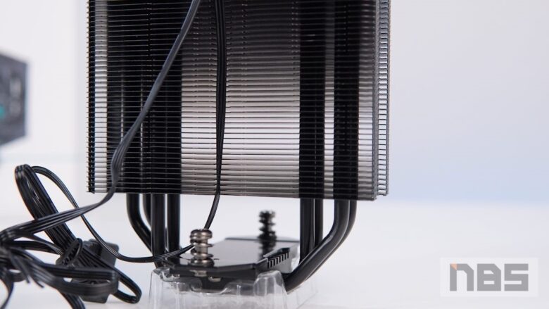 DeepCool AK400 AK560 และ AK620 ฮีตซิงก์ใหม่มี LED บอกอุณหภูม