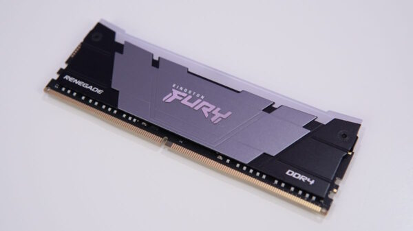 Kingston FURY Renegade DDR4 4600 16GB เร็วแรงเล่นเกมลื่น